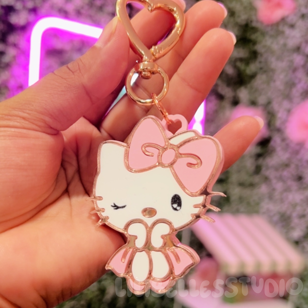 Winking kitty smart tap keychain – LilibellesStudio